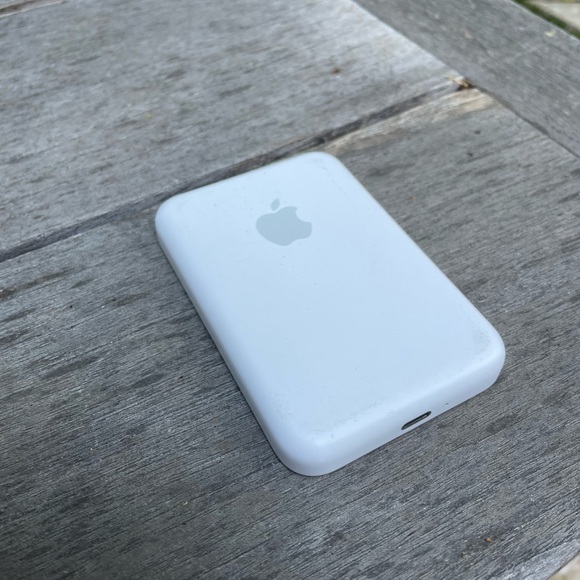 Apple | Cell Phones & Accessories | Original Authentic Apple Magsafe Battery Pack Wireless ...
